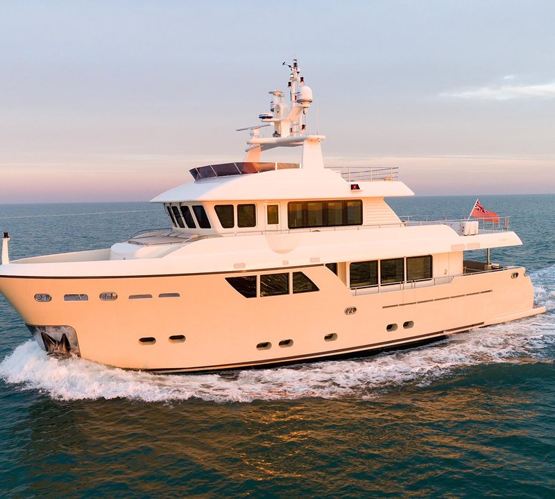 Yacht STELLA DEL NORD, Cantiere delle Marche (CdM) | CHARTERWORLD Luxury Superyacht Charters